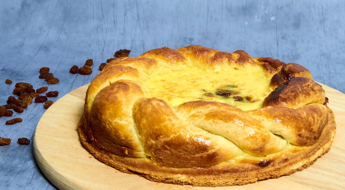 Pasca, Romanian Easter Cheesecake – Queen of Everything